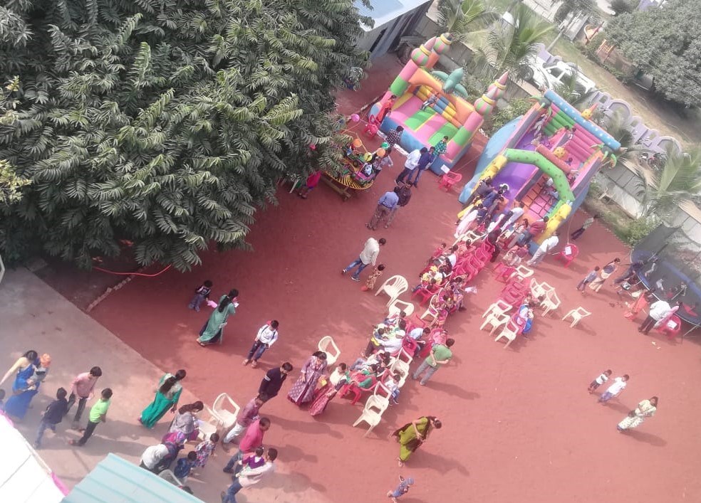 Kalyan Pingle Daji Public kidzee School Beed,Beed-programs